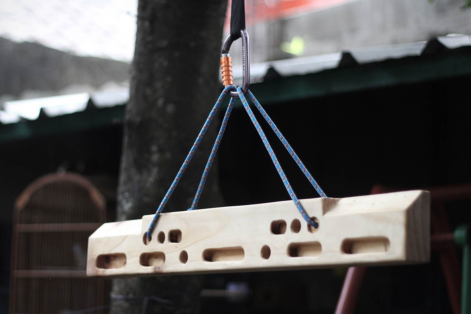 The 5 Best Portable Hangboards to Train at the Crag (2026 Guide)