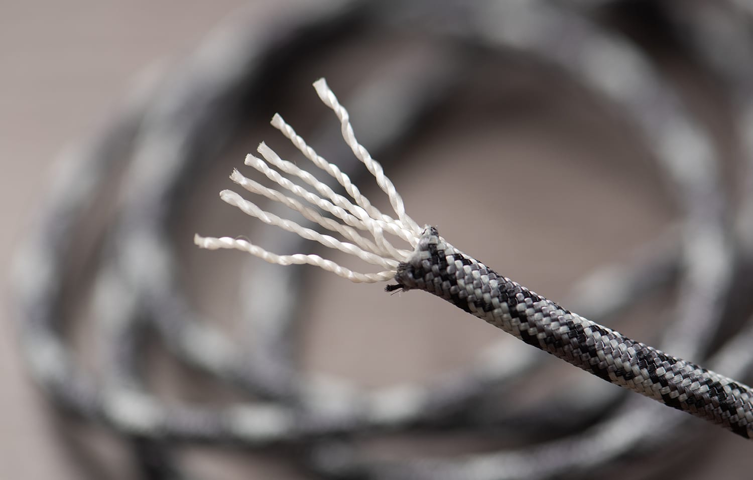 The 9 Best Climbing Ropes (2024 Buying Guide)