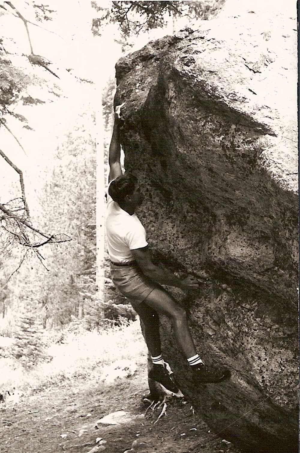 Outdoor Bouldering: The Ultimate Beginner's Guide (2026)